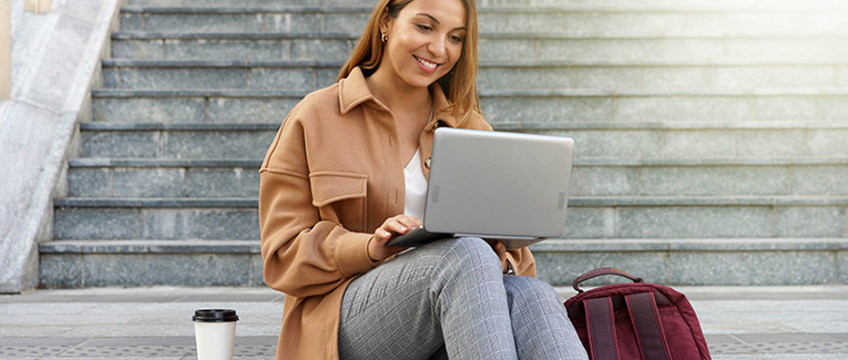 Manage Work and Classes like a Pro: International Student's Guide ...